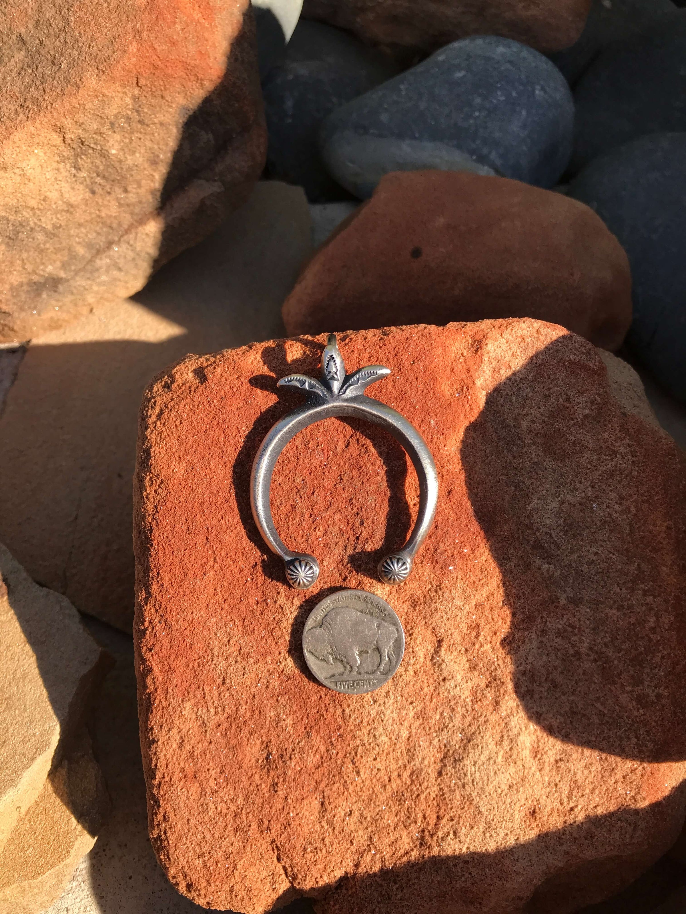 The Naja Symbol in Navajo Jewelry: Meaning & Significance – Calli Co ...