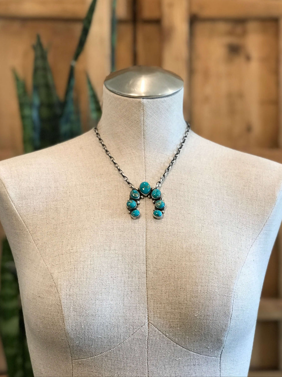 The Naja Symbol in Navajo Jewelry: Meaning & Significance – Calli Co ...