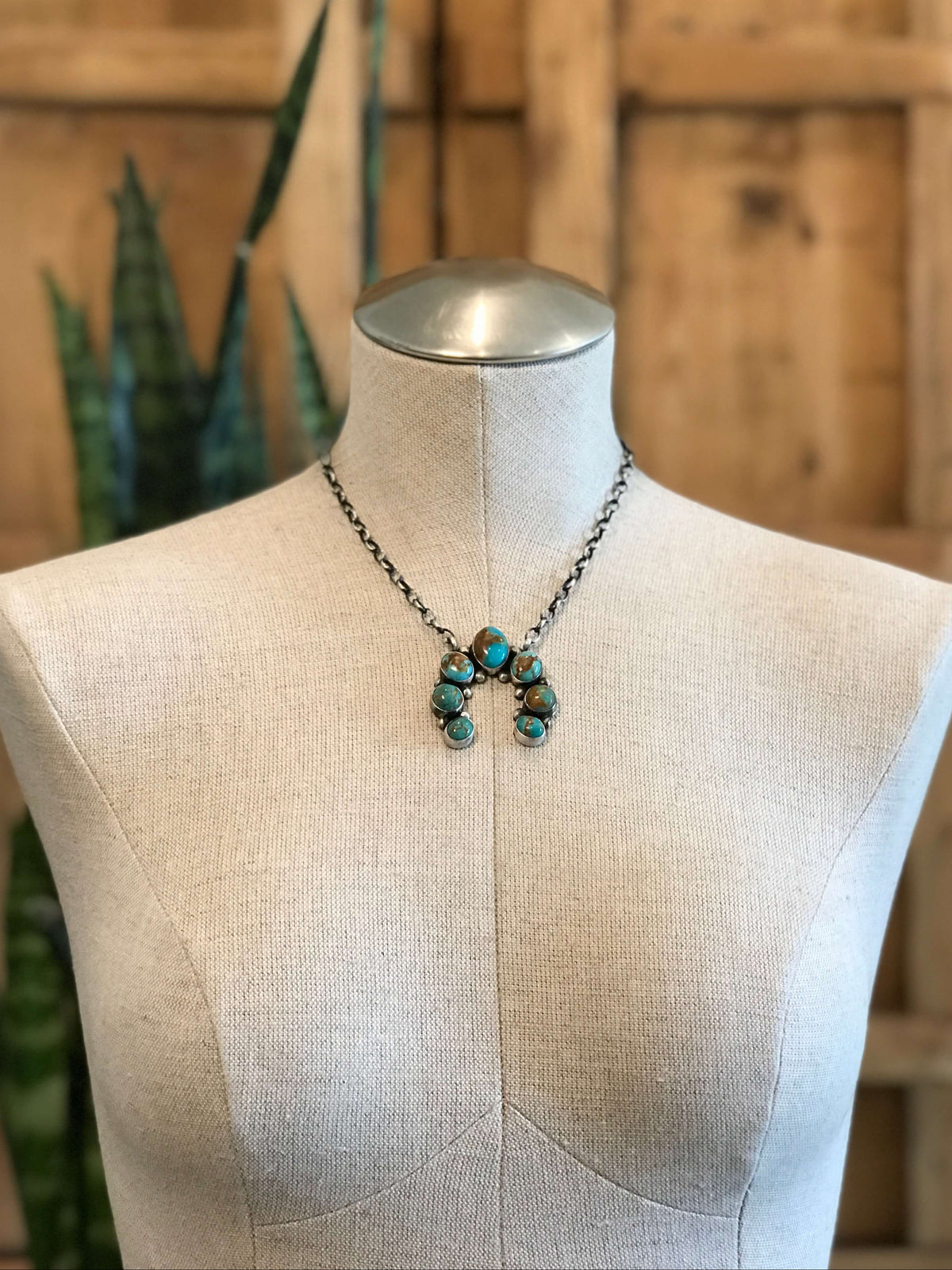 The Naja Symbol in Navajo Jewelry: Meaning & Significance – Calli Co ...