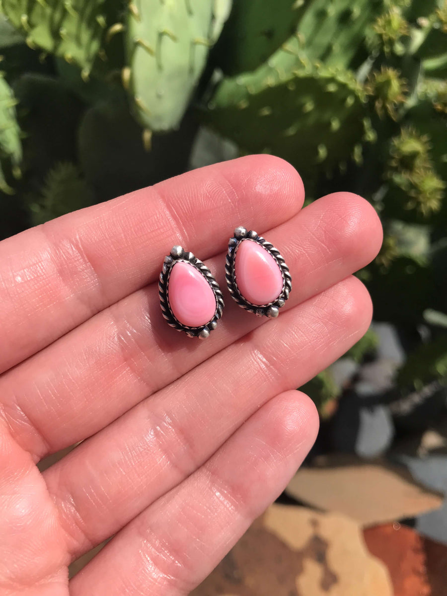 Pink Conch – Calli Co. Silver