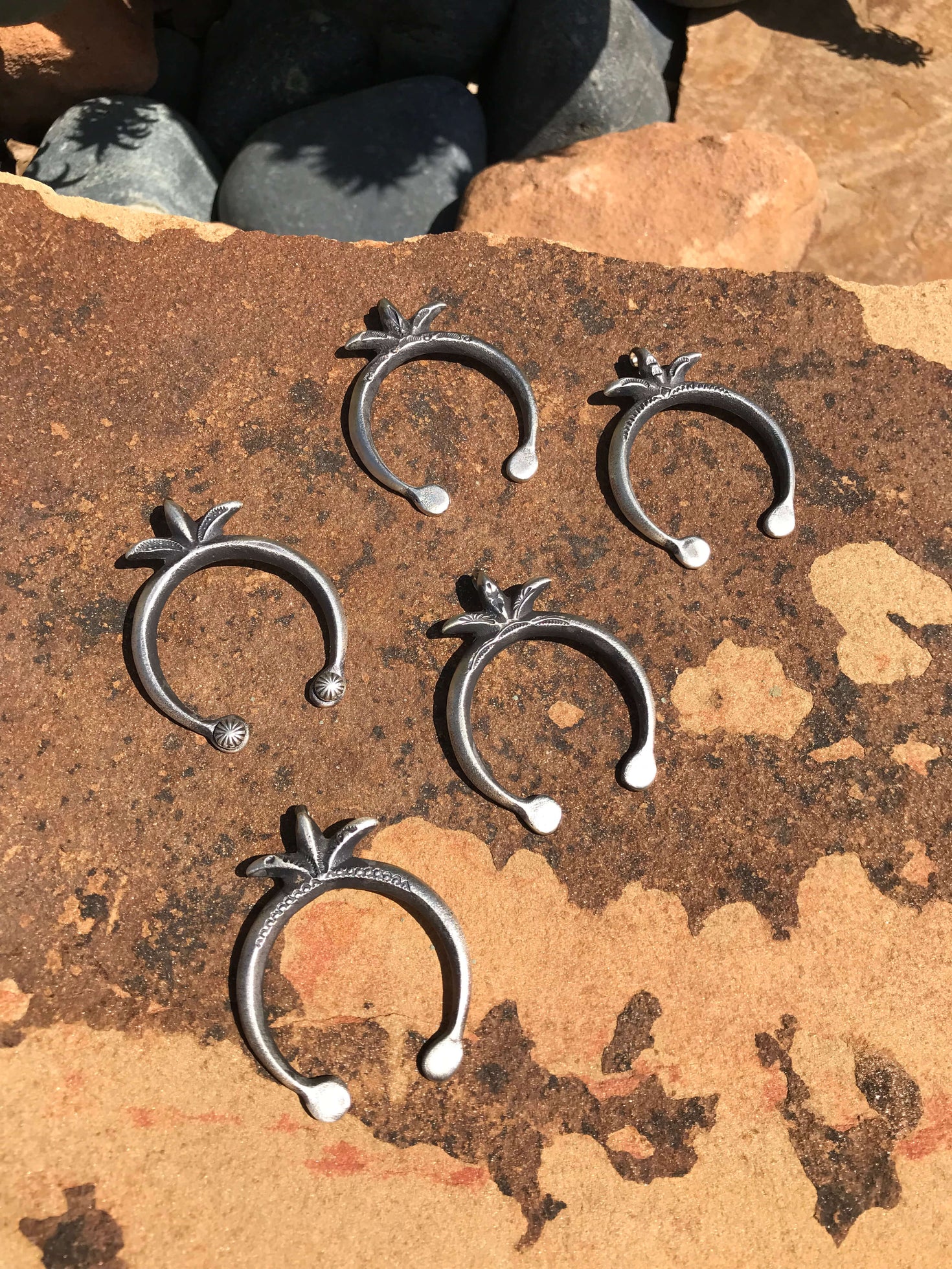 The Naja Symbol in Navajo Jewelry: Meaning & Significance – Calli Co ...