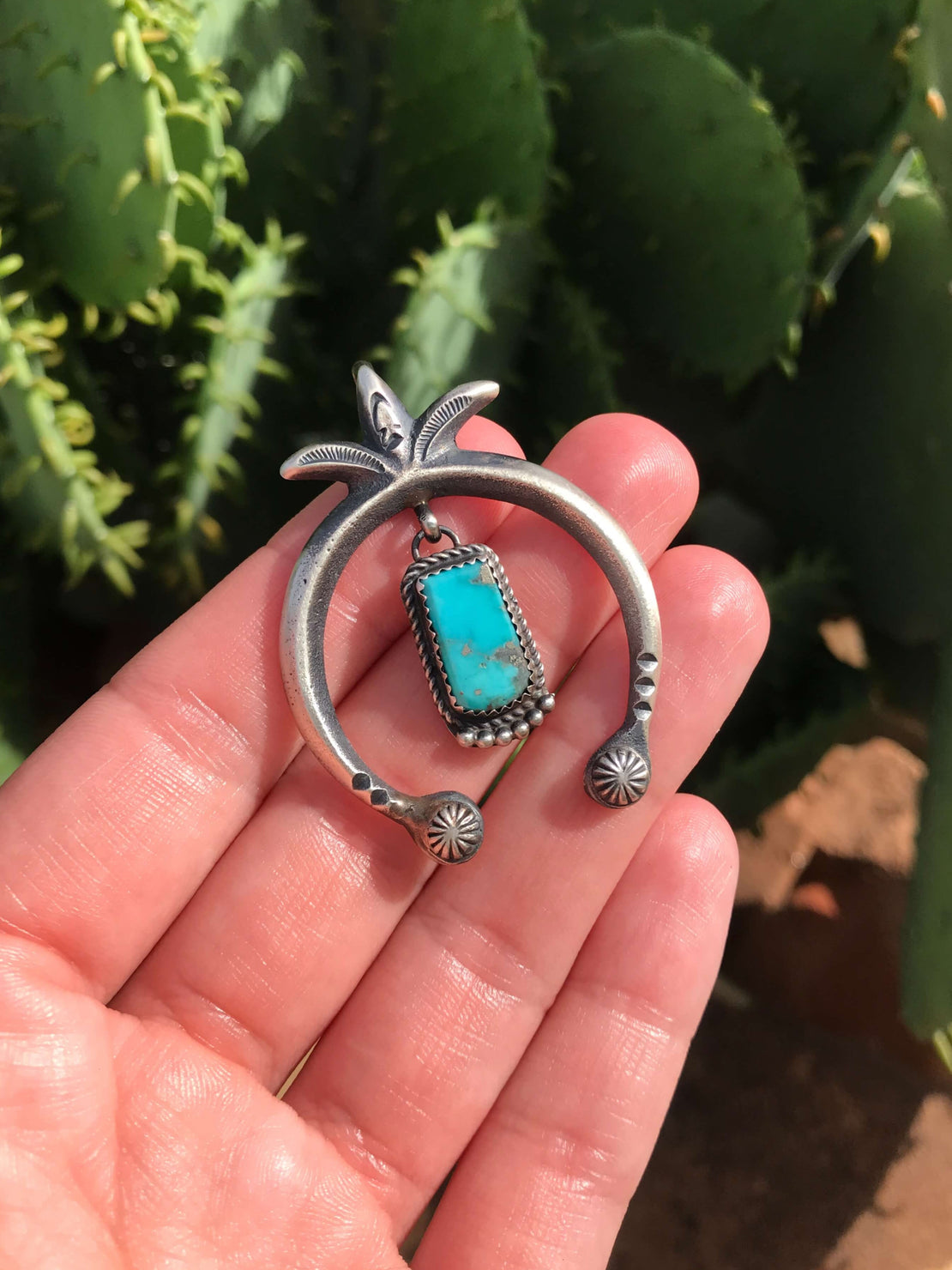 The Naja Symbol in Navajo Jewelry: Meaning & Significance – Calli Co ...