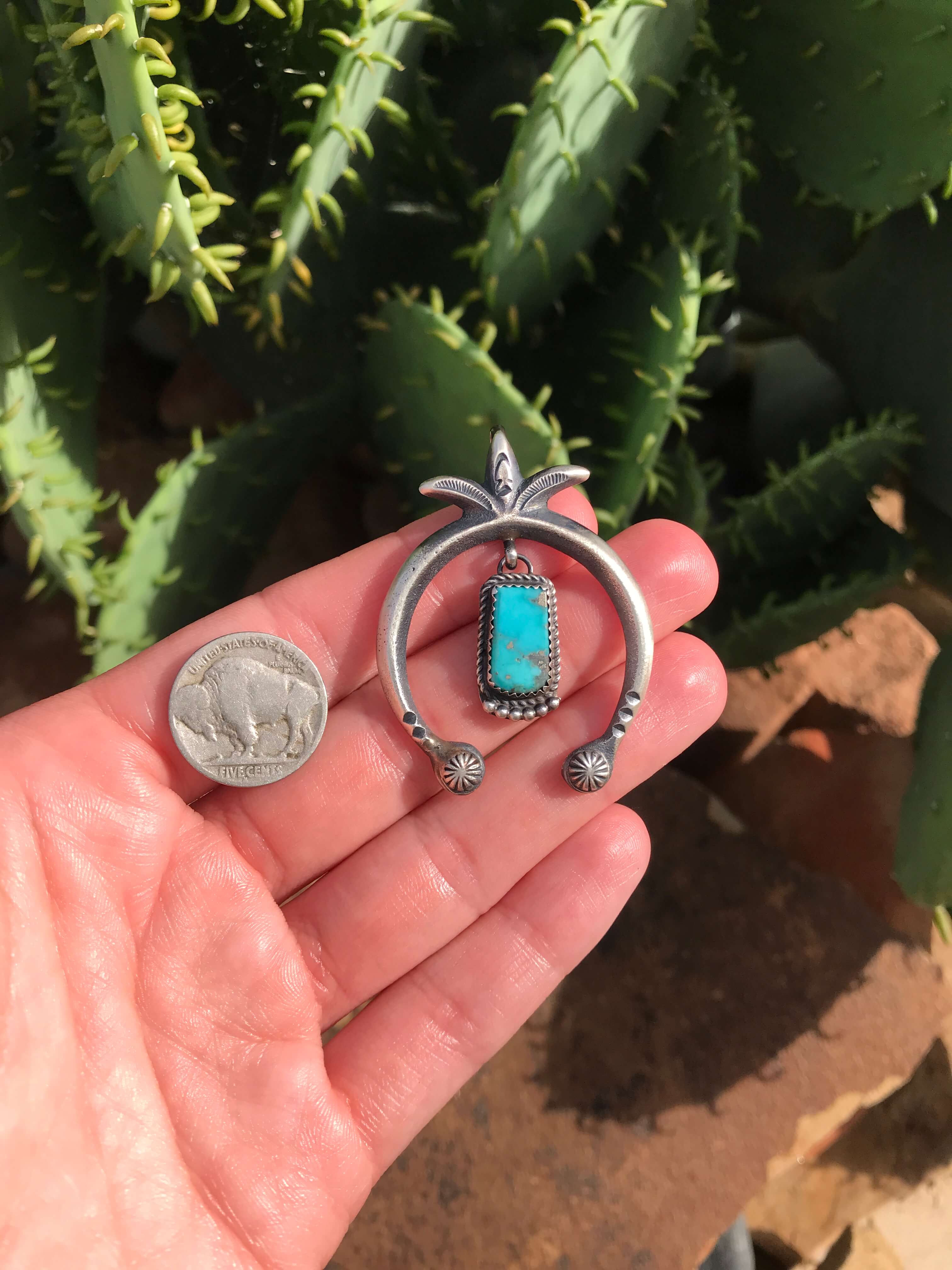 The Naja Symbol in Navajo Jewelry: Meaning & Significance – Calli Co ...